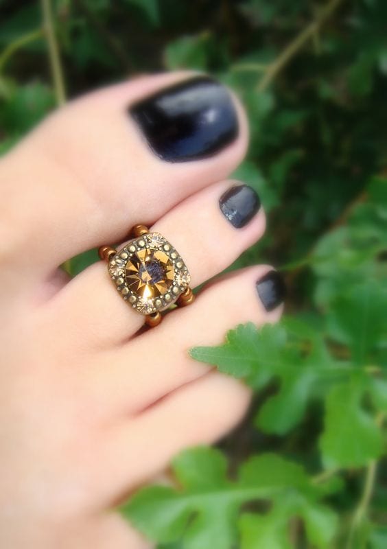 diamond toe rings - Theunstitchd Women's Fashion Blog