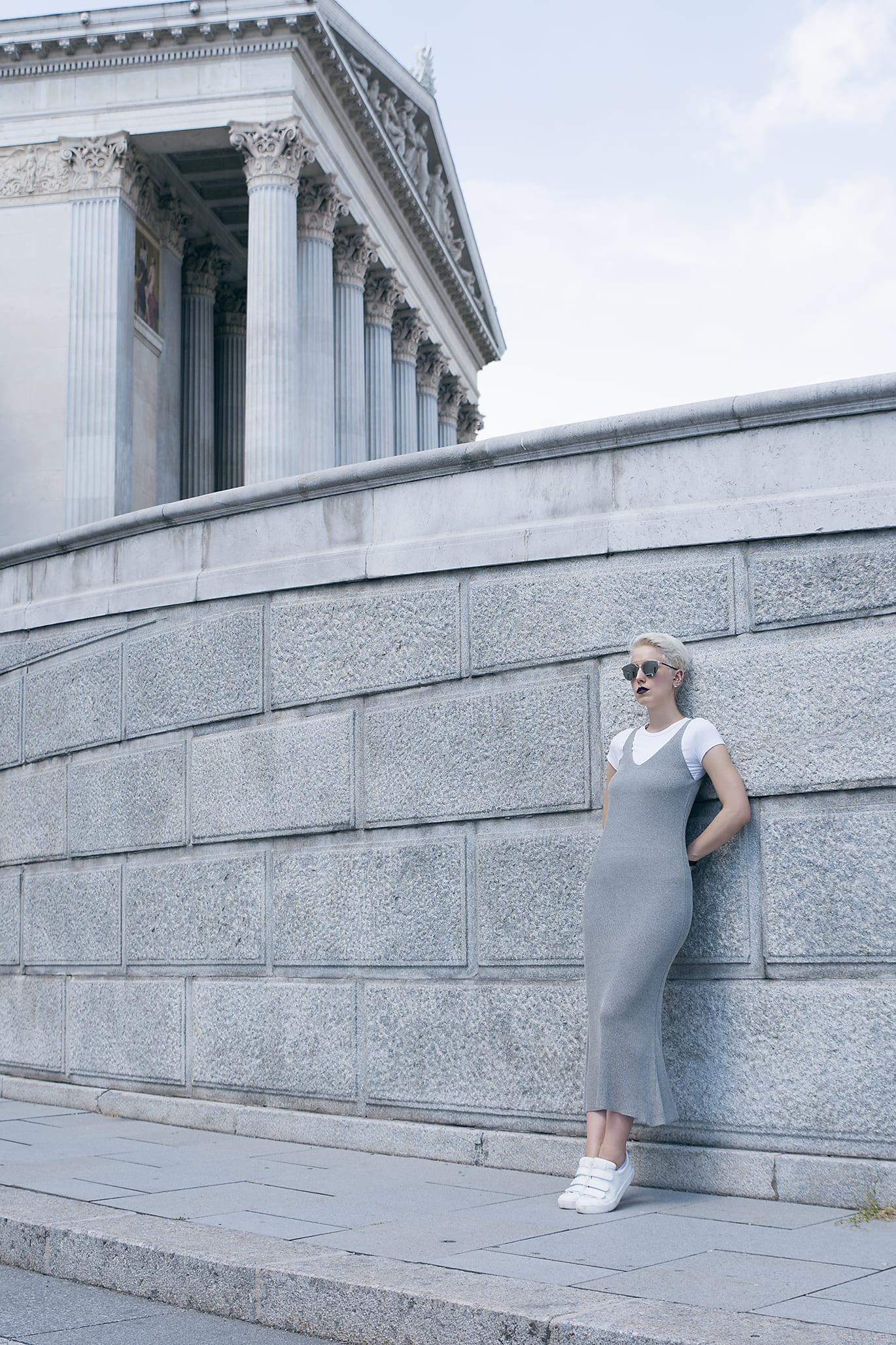 GREY AVIATOR SUNGLASSES - Theunstitchd Women's Fashion Blog